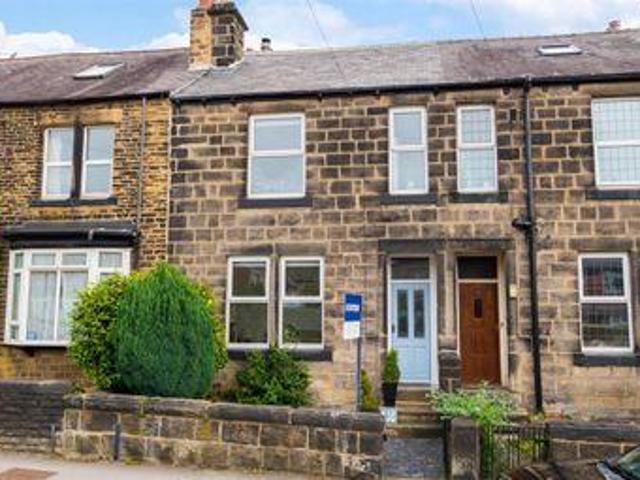 3 Bedrooms Terraced house for sale in Sunnybank Avenue, Horsforth LS18
