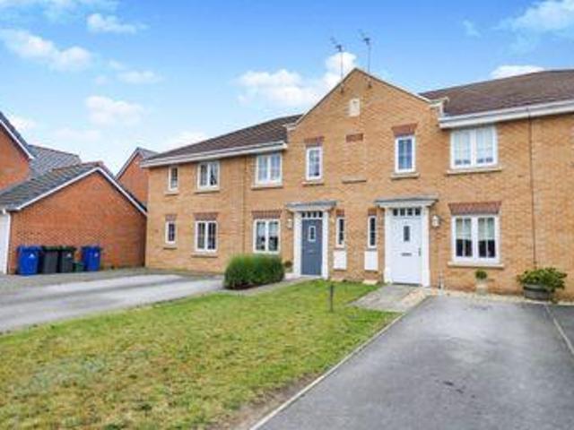 3 Bedrooms Terraced house for sale in Sargeson Road, Armthorpe, Doncaster DN3