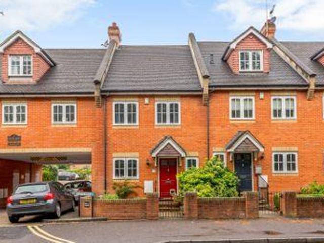 3 Bedrooms Terraced house for sale in Scotts Mews, Ascot SL5