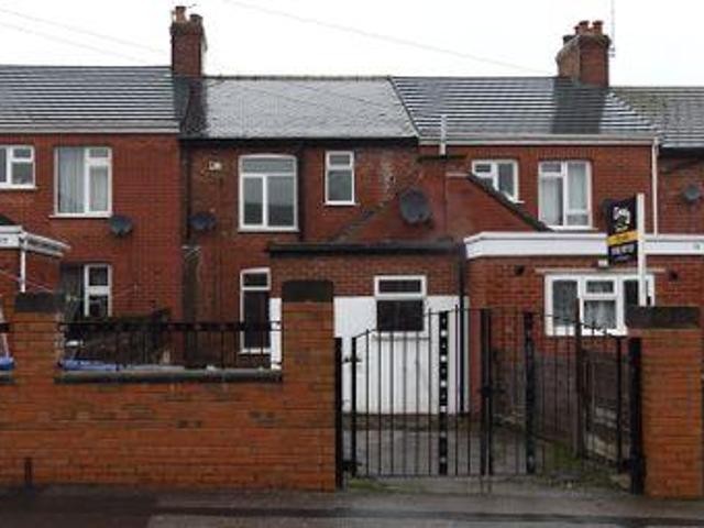 3 Bedrooms Terraced house for sale in South Street, Highfields, Doncaster DN6