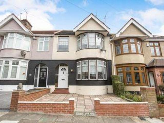3 Bedrooms Terraced house for sale in Thornhill Gardens, Barking IG11