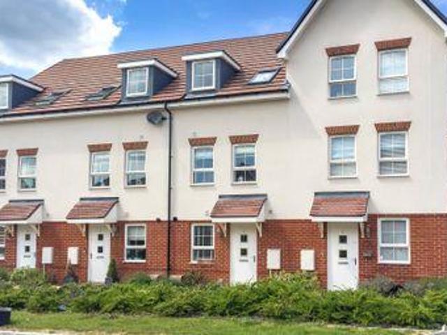 3 Bedrooms Terraced house for sale in Tickner Gate, Wokingham, Berkshire RG40
