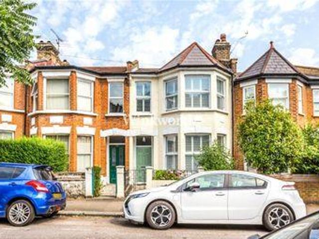 3 Bedrooms Terraced house for sale in Umfreville Road, Harrin N4