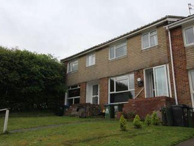 3 Bedrooms Terraced house for sale in Valley Road, Newhaven BN9