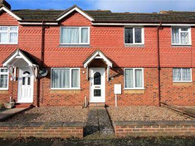 3 Bedrooms Terraced house for sale in Vaughan Drive, Kemsley, Sittingbourne ME10
