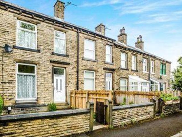 3 Bedrooms Terraced house for sale in Virginia Road, Marsh, Huddersfield, West Yorkshire HD3