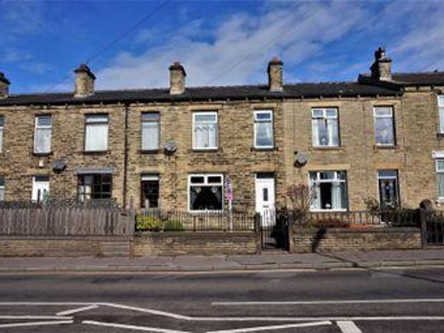 3 Bedrooms Terraced house for sale in Wakefield Road, Dewsbury WF12