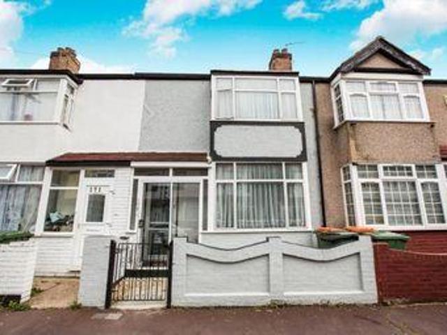 3 Bedrooms Terraced house for sale in Walton Road, London E12