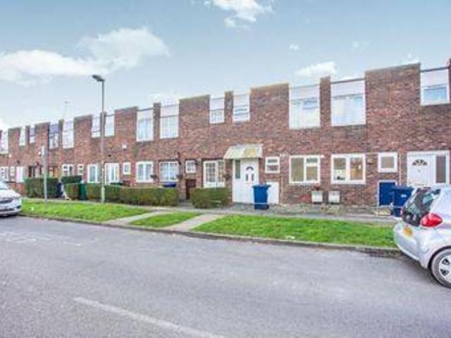 3 Bedrooms Terraced house for sale in Wellington, Field Mead, Colindale, London NW9