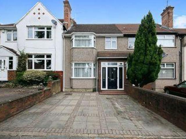 3 Bedrooms Terraced house for sale in Whitton Avenue East, Greenford UB6