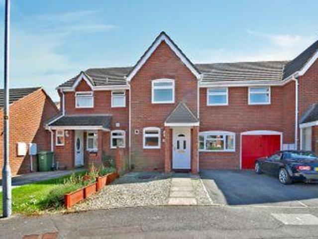 3 Bedrooms Terraced house for sale in Windsor Drive, Westbury BA13
