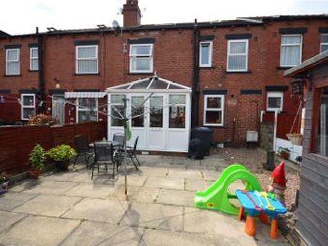 3 Bedrooms Terraced house for sale in Woodlea Mount, Leeds, West Yorkshire LS11