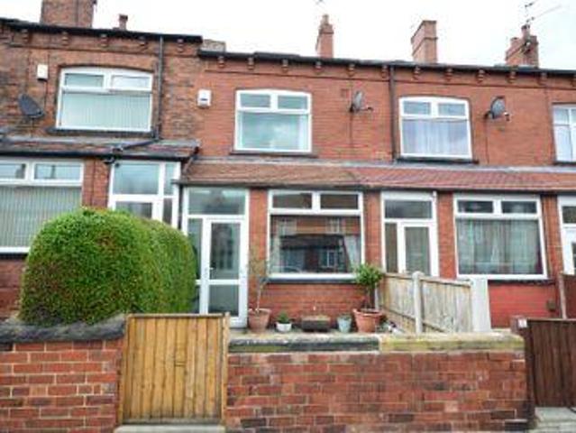 3 Bedrooms Terraced house for sale in Woodlea Place, Leeds, West Yorkshire LS11