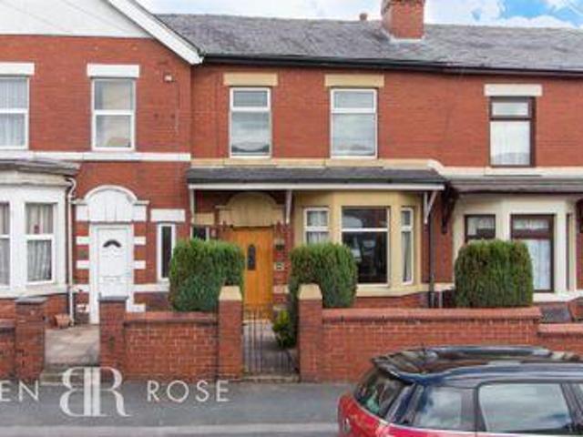 3 Bedrooms Terraced house for sale in Yarrow Road, Chorley PR6
