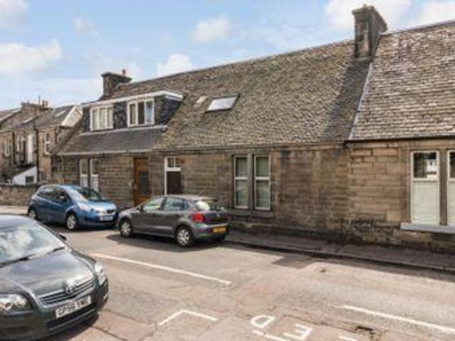 3 Bedrooms Terraced house for sale in 79 Victoria Street, Dunfermline, Fife KY12