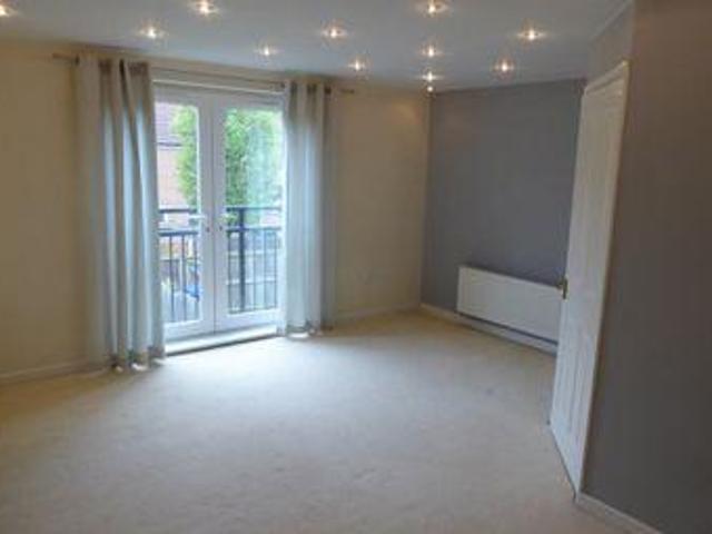 3 Bedrooms Town house for rent in 20 Waterside View, Conisbrough DN12