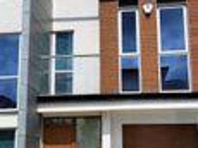 3 Bedrooms Town house for rent in Commonwealth Avenue, Beswick M11