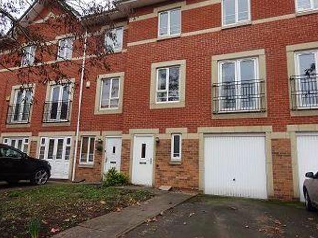 3 Bedrooms Town house for rent in Anchor Cresent, Hockley, Birmingham B18