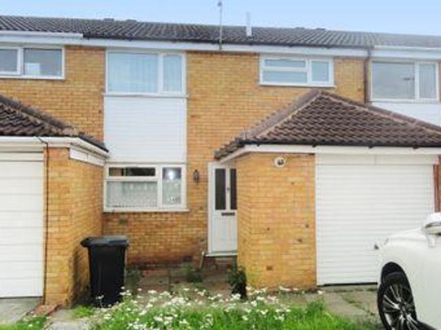 3 Bedrooms Town house for rent in Alderton Close, Leicester LE4