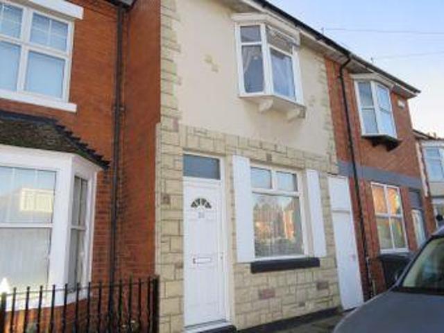 3 Bedrooms Town house for rent in Hobson Road, Leicester LE4