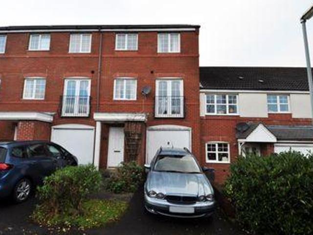 3 Bedrooms Town house for rent in Long Saw Drive, Northfield, Birmingham B31