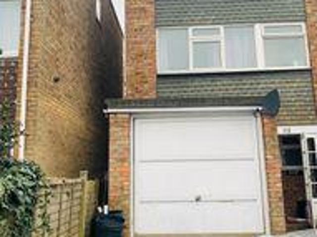 3 Bedrooms Town house for rent in London Road, Bromley BR1