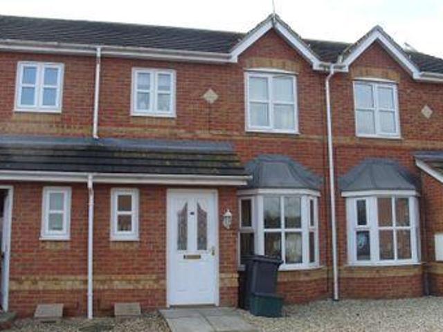 3 Bedrooms Town house for rent in Millcroft Close, Thorne, Doncaster DN8