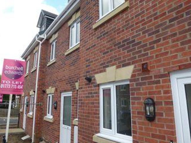 3 Bedrooms Town house for rent in Station Road, Langley Mill, Nottingham NG16