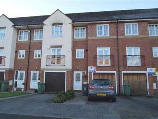 3 Bedrooms Town house for rent in Stone Mill Way, Leeds LS6