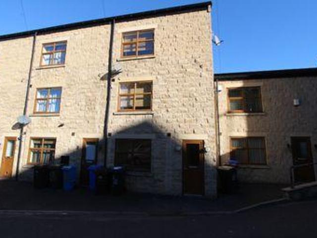 3 Bedrooms Town house for rent in Woodview Road, Sheffield S6