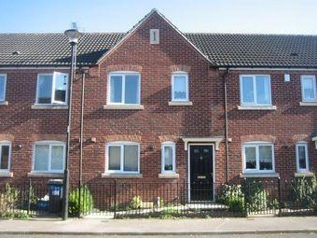 3 Bedrooms Town house for rent in Waterside View, Conisbrough DN12