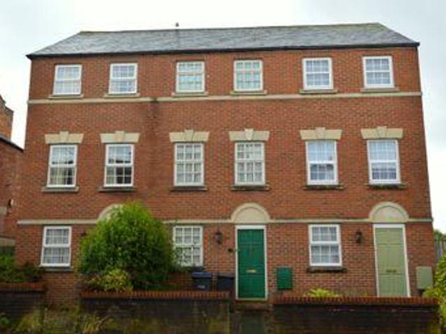 3 Bedrooms Town house for rent in The Halve, Trowbridge, Wiltshire BA14