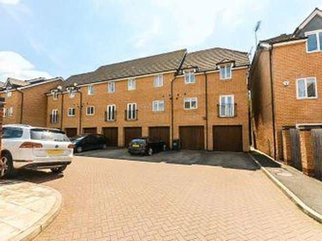 3 Bedrooms Town house for sale in 66 Horton Way, Stapeley, Nantwich CW5