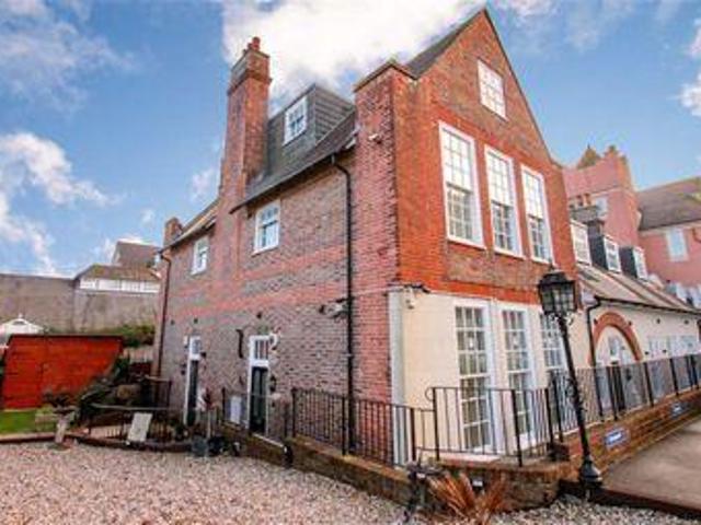 3 Bedrooms Town house for sale in Chapel Walk, Bexhill On Sea, East Sussex TN40