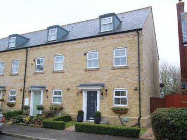 3 Bedrooms Town house for sale in Aragon Road, Haverhill CB9