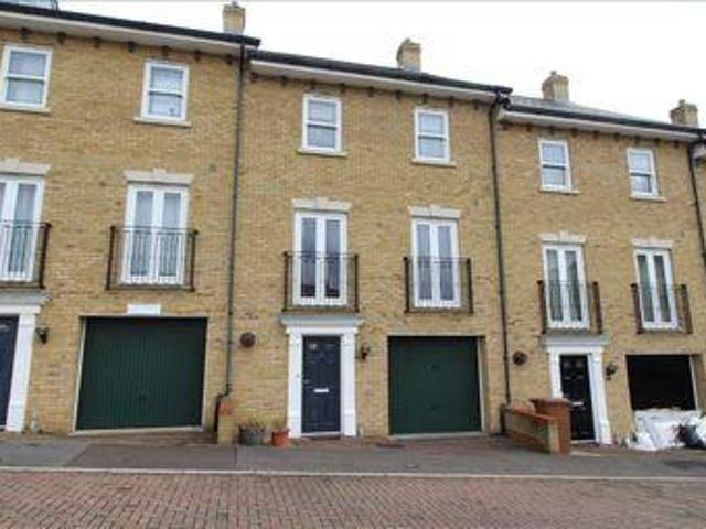 3 Bedrooms Town house for sale in Engineers Square, Braiswick, Colchester CO4
