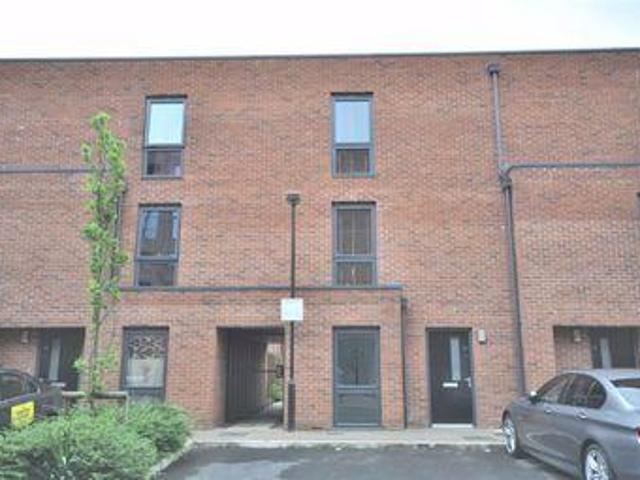 3 Bedrooms Town house for sale in Kiln Close, Gloucester GL1