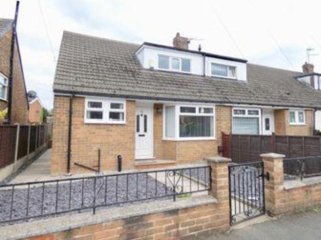 3 Bedrooms Town house for sale in Main Street, Allerton Bywater, Castleford WF10