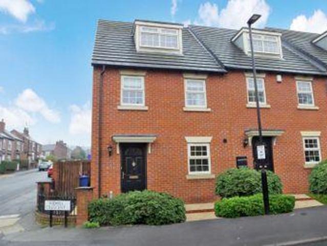 3 Bedrooms Town house for sale in Midhill Crescent Heeley, Sheffield S2