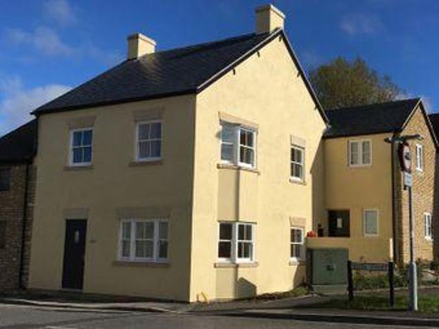 3 Bedrooms Town house for sale in Silver Street, Wincanton BA9