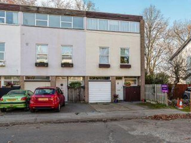 3 Bedrooms Town house for sale in St. Pauls Square, Bromley BR2