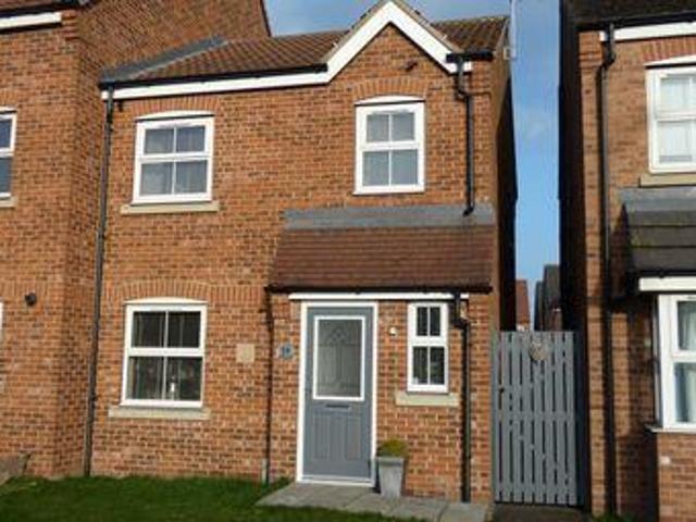 3 Bedrooms Town house for sale in Whimbrel Chase, Scunthorpe DN16