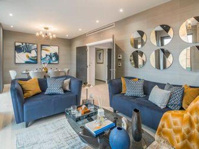 3 Bedrooms Town house for sale in The Claves, Millbrook Park, Inglis Way, London NW7