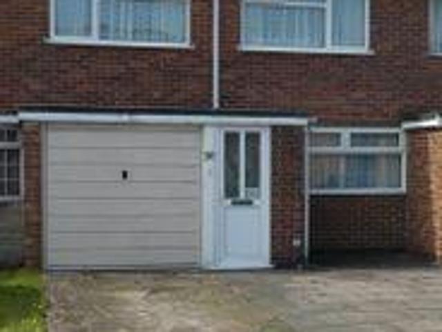 3 Bedrooms Town house for sale in Thornewill Drive, Stretton, Burton On Trent DE13