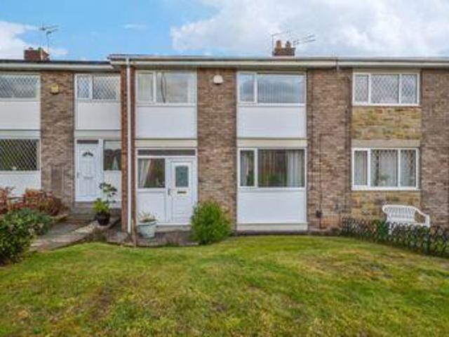 3 Bedrooms Town house for sale in Valley Crescent, Wrenthorpe, Wakefield WF2