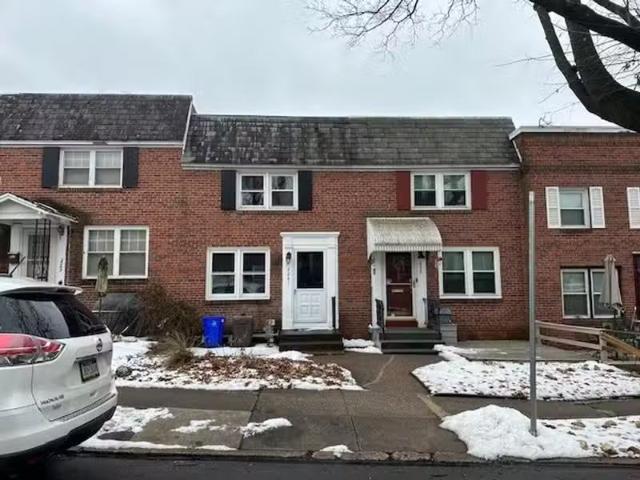 3 Bedrooms 1 Bathroom Row Home For Rent In Harrisburg School D.