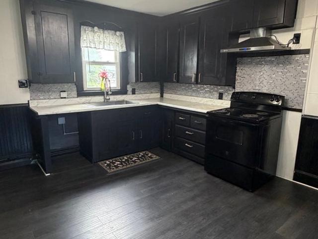 3 BedroomsBath in Downtown