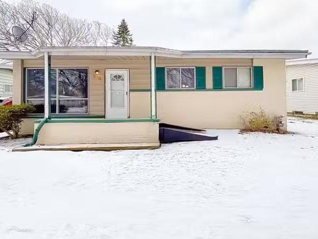 3 BEDS 1 BATH FOR RENT 918 Macdonald Ave, Flint, MI 48507