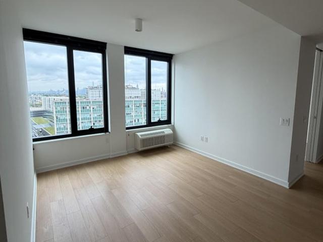 3 Beds 2 Baths Apartment