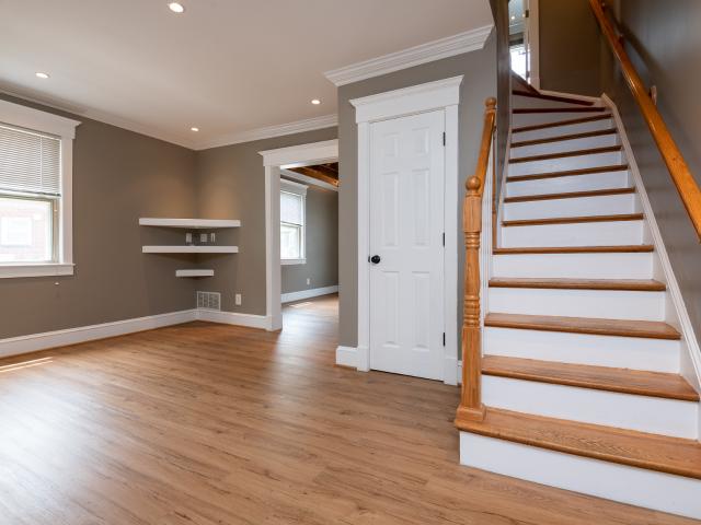 3 Beds/ 2 baths at 5042 8th St NE